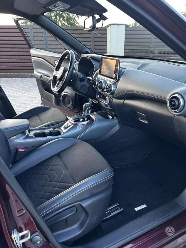 Sarkans Nissan Juke 2020 Vievis, ar dzinēja tilpumu 1.00 L un nobraukumu 122 tūkst. km par 12900 €, foto 9 vietnē AUTOMOTO.COM.LV