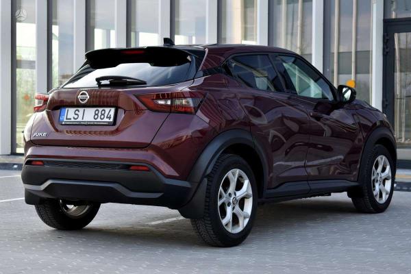Red Nissan Juke 2021 in Vilnius, with an engine capacity of 1.00 L and mileage of 89 thousand km for 14800 €, photo 7 on AUTOMOTO.COM.LV