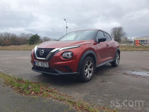 Red Nissan Juke 2021 in Liepaja, with an engine capacity of 1.00 L and mileage of 32 thousand km for 13900 €, photo 1 on AUTOMOTO.COM.LV