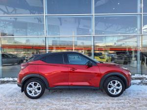 Red Nissan Juke 2021 in Vilnius, with an engine capacity of 1.00 L and mileage of 76 thousand km for 14900 €, photo 5 on AUTOMOTO.COM.LV