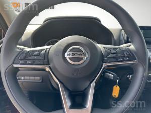 Red Nissan Juke 2021 in Riga, with an engine capacity of 1.00 L and mileage of 58 thousand km for 12490 €, photo 11 on AUTOMOTO.COM.LV