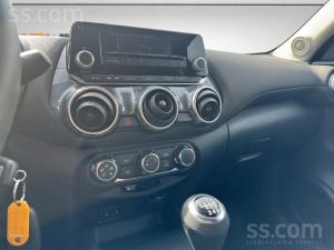 Red Nissan Juke 2021 in Riga, with an engine capacity of 1.00 L and mileage of 58 thousand km for 12490 €, photo 16 on AUTOMOTO.COM.LV