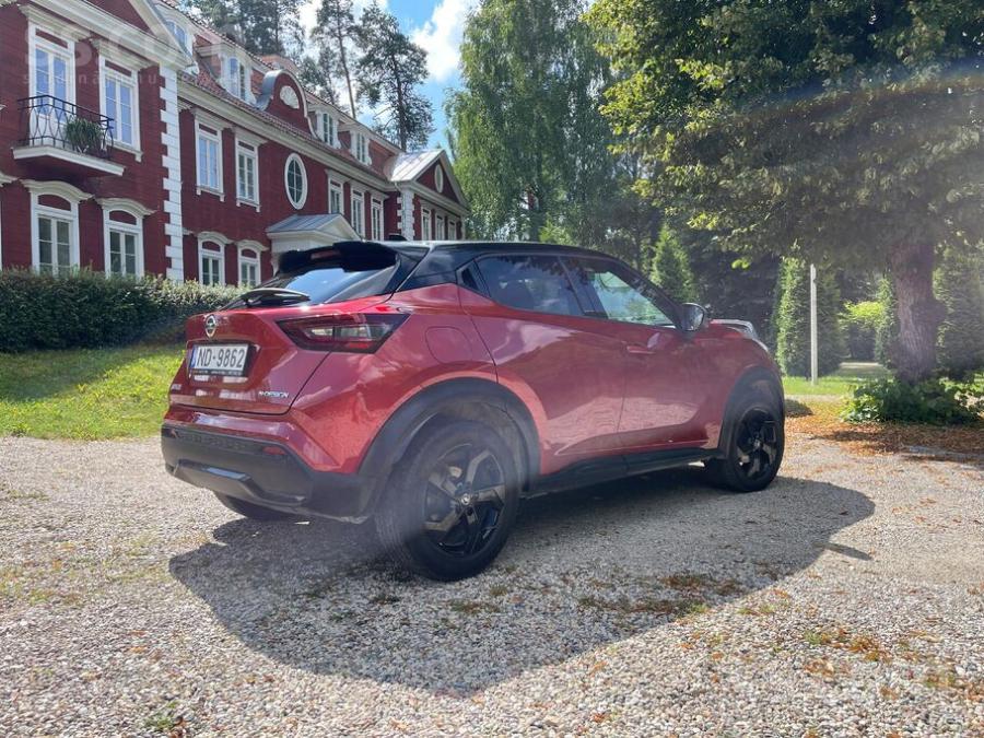 Red Nissan Juke 2022 in Riga, with an engine capacity of 1.00 L and mileage of 100 thousand km for 12800 €, photo 3 on AUTOMOTO.COM.LV