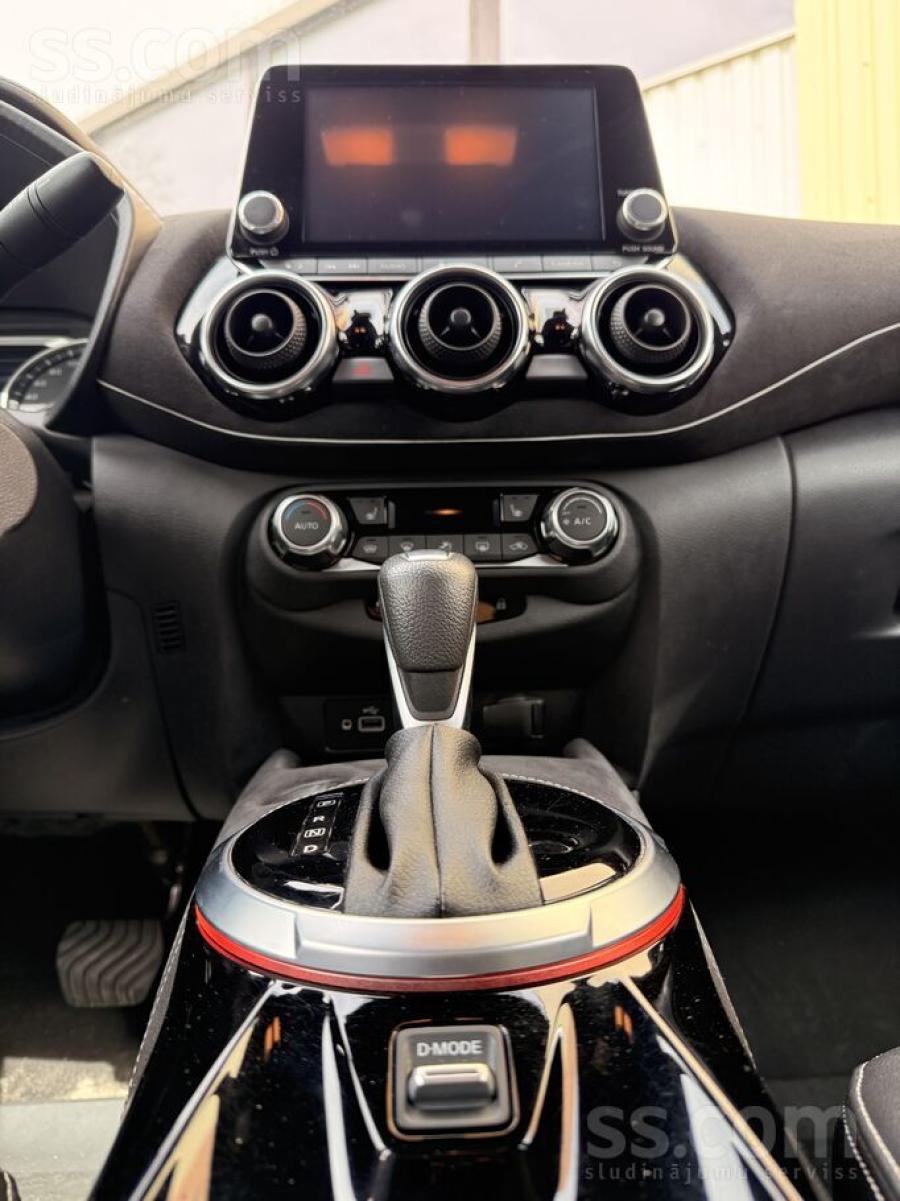 Red Nissan Juke 2022 in Riga, with an engine capacity of 1.00 L and mileage of 100 thousand km for 12800 €, photo 15 on AUTOMOTO.COM.LV