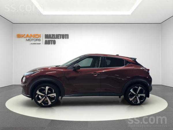 Red Nissan Juke 2022 in Riga, with an engine capacity of 1.00 L and mileage of 36 thousand km for 17390 €, photo 3 on AUTOMOTO.COM.LV