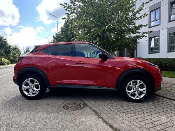 Red Nissan Juke 2022 in Riga, with an engine capacity of 1.00 L and mileage of 73 thousand km for 13000 €, photo 4 on AUTOMOTO.COM.LV