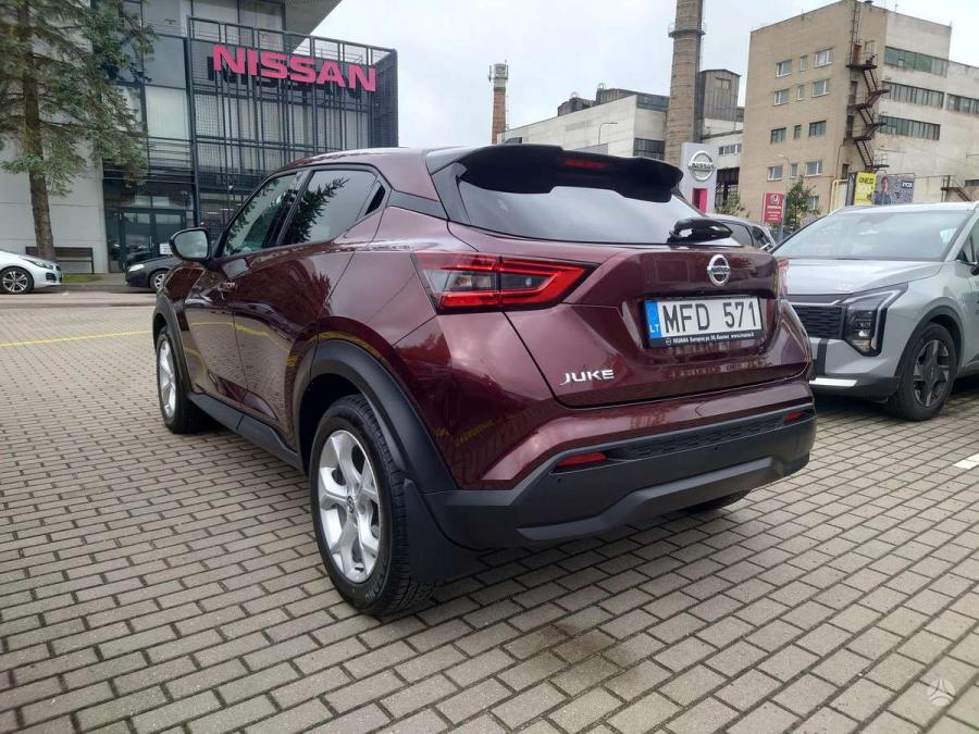 Sarkans Nissan Juke 2022 Kauņa, ar dzinēja tilpumu 1.00 L un nobraukumu 61 tūkst. km par 14800 €, foto 5 vietnē AUTOMOTO.COM.LV