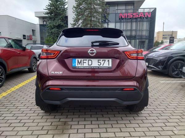 Sarkans Nissan Juke 2022 Kauņa, ar dzinēja tilpumu 1.00 L un nobraukumu 61 tūkst. km par 14800 €, foto 7 vietnē AUTOMOTO.COM.LV