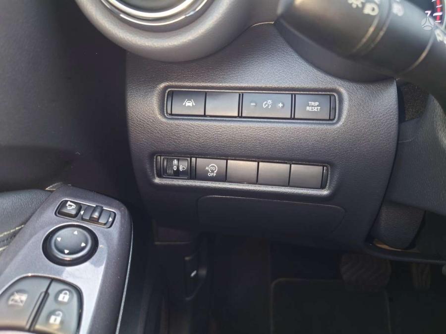 Sarkans Nissan Juke 2022 Kauņa, ar dzinēja tilpumu 1.00 L un nobraukumu 61 tūkst. km par 14800 €, foto 16 vietnē AUTOMOTO.COM.LV