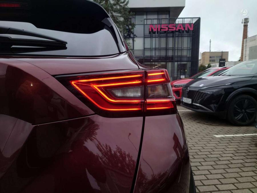 Sarkans Nissan Juke 2022 Kauņa, ar dzinēja tilpumu 1.00 L un nobraukumu 61 tūkst. km par 14800 €, foto 24 vietnē AUTOMOTO.COM.LV