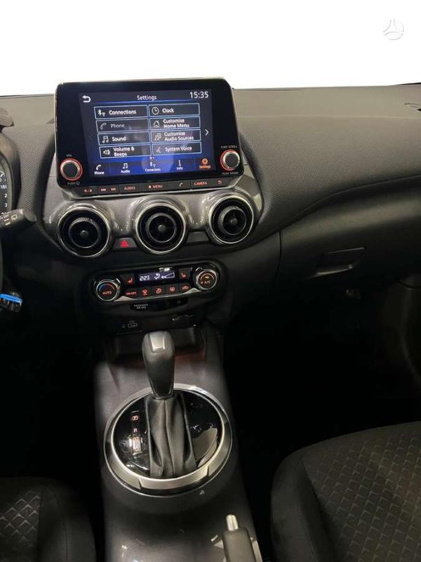 Red Nissan Juke 2023 in Kaunas, with an engine capacity of 1.00 L and mileage of 86 thousand km for 16700 €, photo 11 on AUTOMOTO.COM.LV