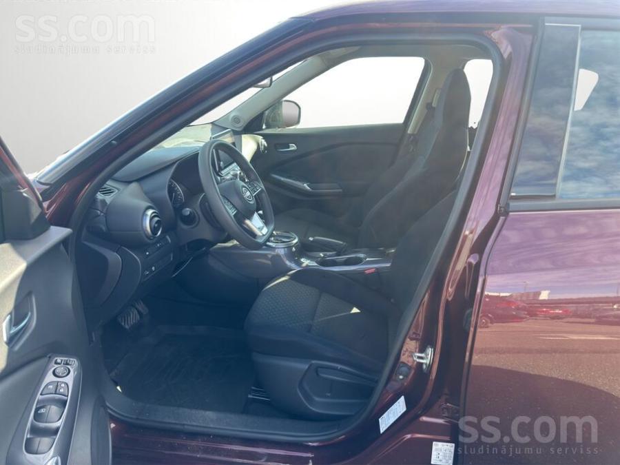 Red Nissan Juke 2023 in Riga, with an engine capacity of 1.00 L and mileage of 49 thousand km for 15290 €, photo 10 on AUTOMOTO.COM.LV