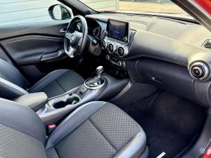Red Nissan Juke 2023 in Panevezys, with an engine capacity of 1.60 L and mileage of 22 thousand km for 16700 €, photo 20 on AUTOMOTO.COM.LV