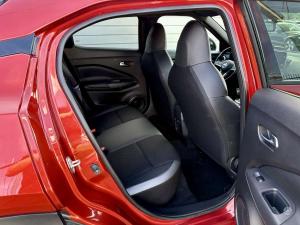 Red Nissan Juke 2023 in Panevezys, with an engine capacity of 1.60 L and mileage of 22 thousand km for 16700 €, photo 22 on AUTOMOTO.COM.LV