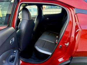 Red Nissan Juke 2023 in Panevezys, with an engine capacity of 1.60 L and mileage of 22 thousand km for 16700 €, photo 23 on AUTOMOTO.COM.LV