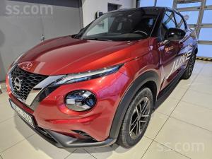 Sarkans Nissan Juke 2025 Liepāja, ar dzinēja tilpumu 1.00 L un nobraukumu 4 tūkst. km par 21920 €, foto  vietnē AUTOMOTO.COM.LV