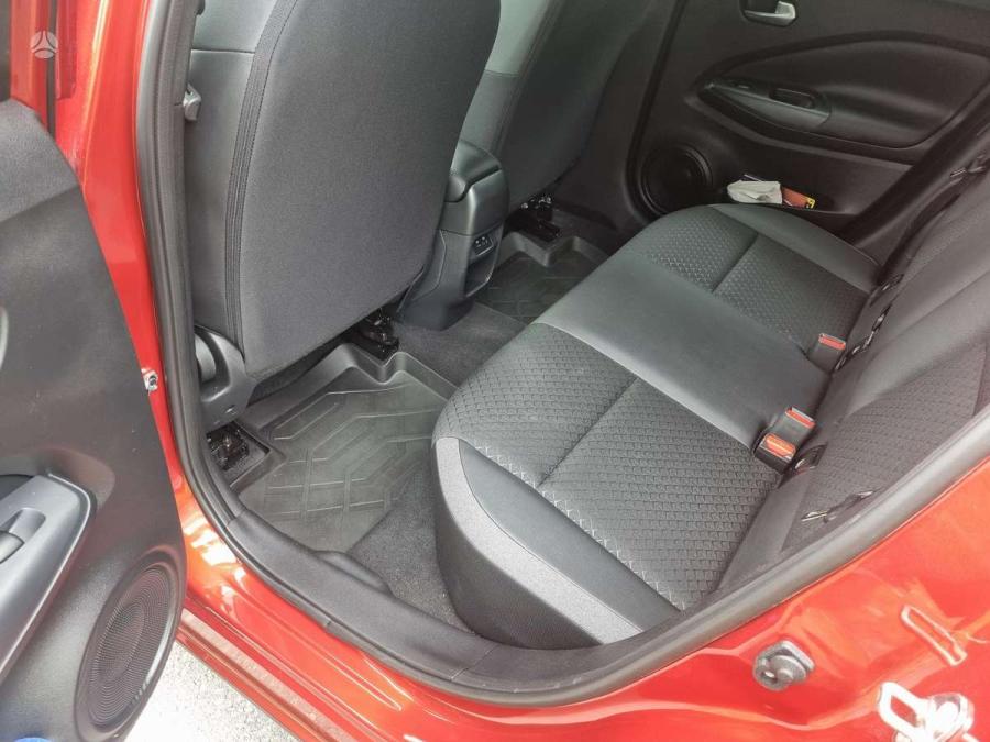 Sarkans Nissan Juke 2025 Viļņa, ar dzinēja tilpumu 1.60 L un nobraukumu 9 tūkst. km par 24850 €, foto 12 vietnē AUTOMOTO.COM.LV