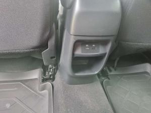 Sarkans Nissan Juke 2025 Viļņa, ar dzinēja tilpumu 1.60 L un nobraukumu 9 tūkst. km par 24850 €, foto 13 vietnē AUTOMOTO.COM.LV