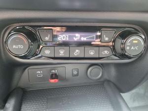 Sarkans Nissan Juke 2025 Viļņa, ar dzinēja tilpumu 1.60 L un nobraukumu 9 tūkst. km par 24850 €, foto 20 vietnē AUTOMOTO.COM.LV