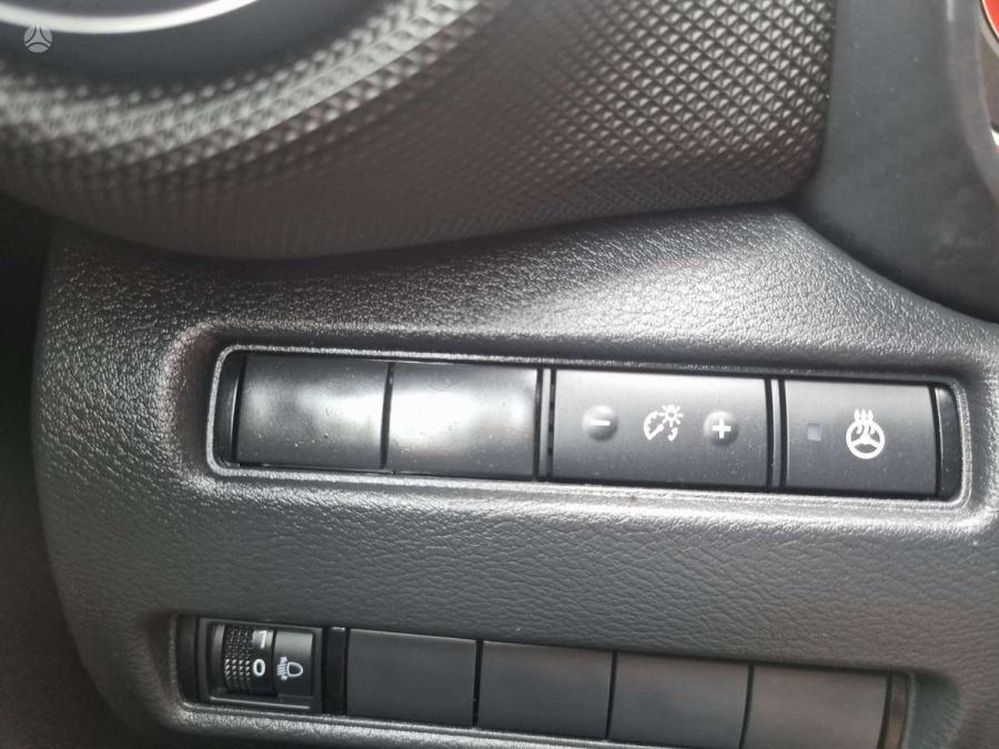 Sarkans Nissan Juke 2025 Viļņa, ar dzinēja tilpumu 1.60 L un nobraukumu 9 tūkst. km par 24850 €, foto 21 vietnē AUTOMOTO.COM.LV