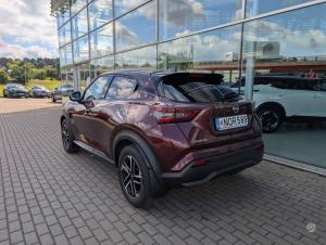 Red Nissan Juke 2025 in Vilnius, with an engine capacity of 1.00 L and mileage of 15 thousand km for 22500 €, photo 4 on AUTOMOTO.COM.LV