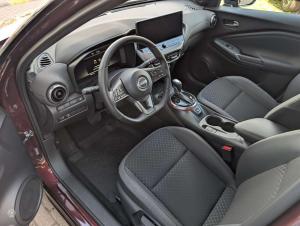 Red Nissan Juke 2025 in Vilnius, with an engine capacity of 1.00 L and mileage of 15 thousand km for 22500 €, photo 10 on AUTOMOTO.COM.LV
