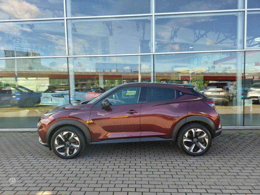 Red Nissan Juke 2025 in Vilnius, with an engine capacity of 1.00 L and mileage of 28 thousand km for 22500 €, photo 3 on AUTOMOTO.COM.LV