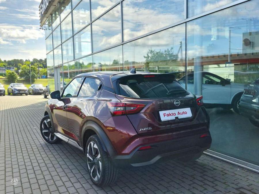 Red Nissan Juke 2025 in Vilnius, with an engine capacity of 1.00 L and mileage of 28 thousand km for 22500 €, photo 4 on AUTOMOTO.COM.LV