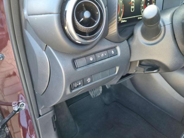 Sarkans Nissan Juke 2025 Viļņa, ar dzinēja tilpumu 1.00 L un nobraukumu 28 tūkst. km par 22500 €, foto 10 vietnē AUTOMOTO.COM.LV