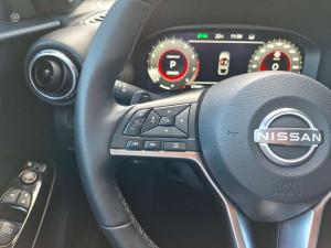 Red Nissan Juke 2025 in Vilnius, with an engine capacity of 1.00 L and mileage of 28 thousand km for 22500 €, photo 20 on AUTOMOTO.COM.LV