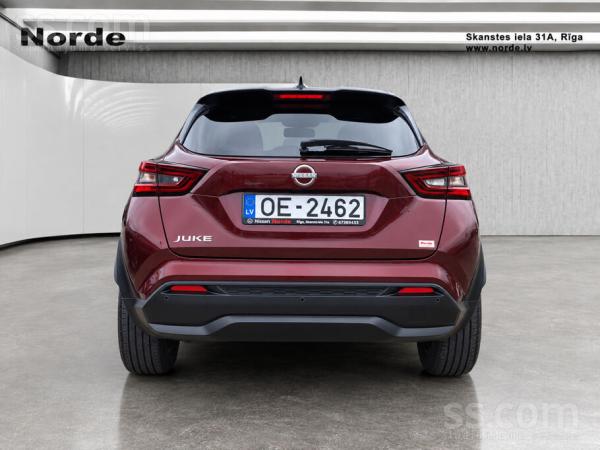 Nissan Juke 2025 Rīga vietnē Sarkans Nissan Juke 2025 Rīga, ar dzinēja tilpumu 1.00 L un nobraukumu 30 tūkst. km par 21900 €, foto 6 vietnē AUTOMOTO.COM.LV