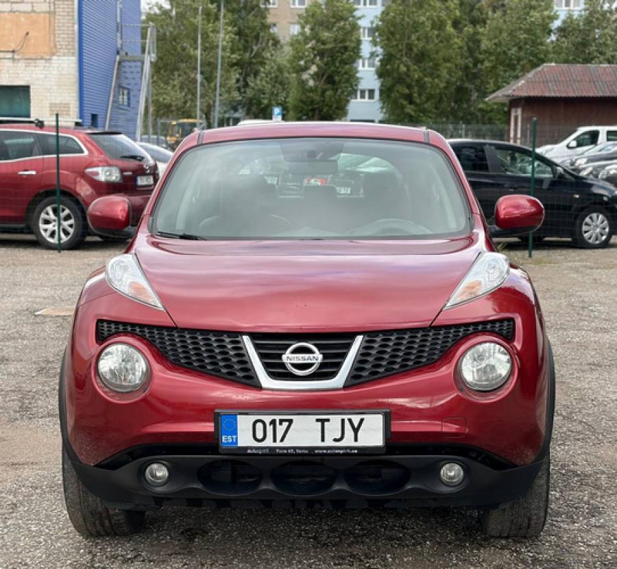 Red Nissan Juke 2012 in Narva, with an engine capacity of 1.60 L and mileage of 168 thousand km for 3990 €, photo 1 on AUTOMOTO.COM.LV