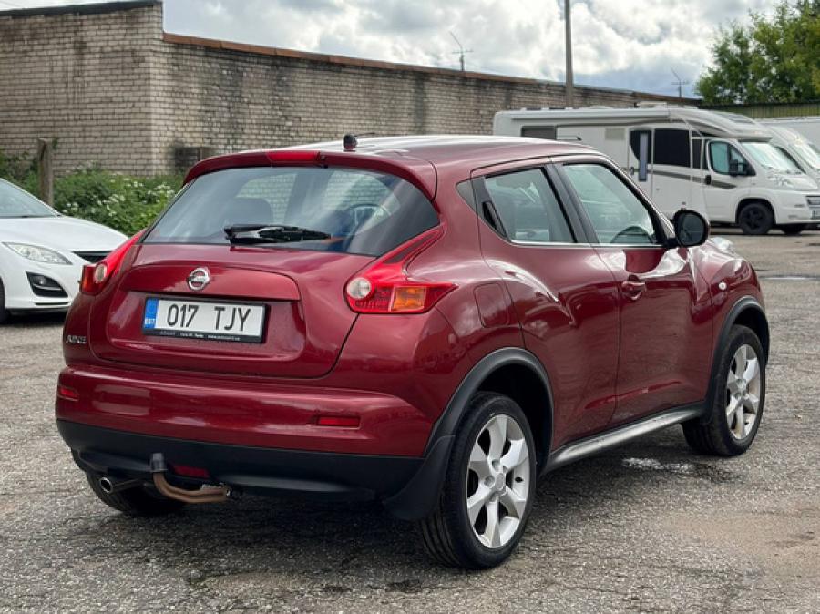 Red Nissan Juke 2012 in Narva, with an engine capacity of 1.60 L and mileage of 168 thousand km for 3990 €, photo 7 on AUTOMOTO.COM.LV