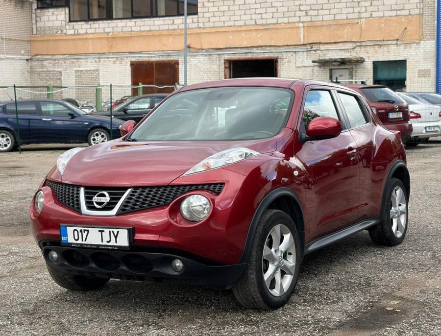 Red Nissan Juke 2012 in Narva, with an engine capacity of 1.60 L and mileage of 168 thousand km for 3990 €, photo 12 on AUTOMOTO.COM.LV