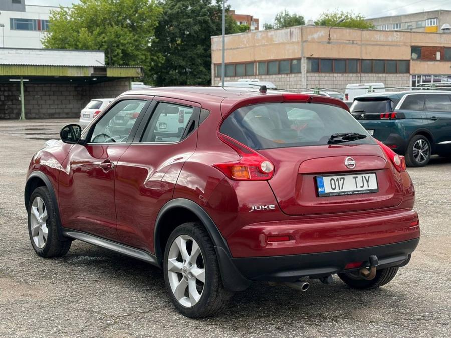 Red Nissan Juke 2012 in Narva, with an engine capacity of 1.60 L and mileage of 168 thousand km for 3990 €, photo 15 on AUTOMOTO.COM.LV