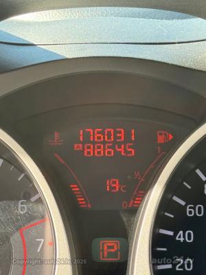 Sarkans Nissan Juke 2012 Tallina, ar dzinēja tilpumu 1.60 L un nobraukumu 176 tūkst. km par 5500 €, foto 18 vietnē AUTOMOTO.COM.LV