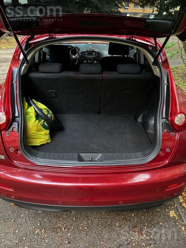 Red Nissan Juke 2012 in Riga, with an engine capacity of 1.60 L and mileage of 143 thousand km for 4500 €, photo 6 on AUTOMOTO.COM.LV
