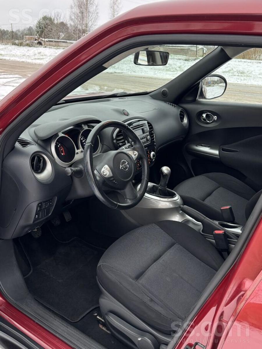 Sarkans Nissan Juke 2013 Ogre, ar dzinēja tilpumu 1.60 L un nobraukumu 184 tūkst. km par 5750 €, foto 5 vietnē AUTOMOTO.COM.LV