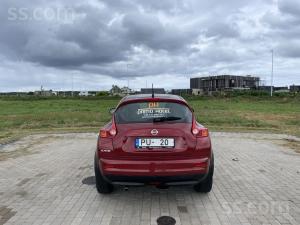 Sarkans Nissan Juke 2013 Rīga, ar dzinēja tilpumu 1.60 L un nobraukumu 177 tūkst. km par 6000 €, foto 3 vietnē AUTOMOTO.COM.LV