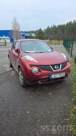 Sarkans Nissan Juke 2014 Rīga, ar dzinēja tilpumu 1.60 L un nobraukumu 56 tūkst. km par 3500 €, foto  vietnē AUTOMOTO.COM.LV