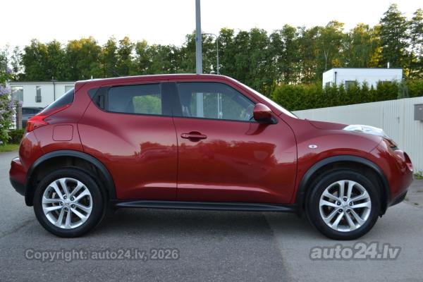 Red Nissan Juke 2014 in Tallinn, with an engine capacity of 1.60 L and mileage of 47 thousand km for 7890 €, photo 3 on AUTOMOTO.COM.LV