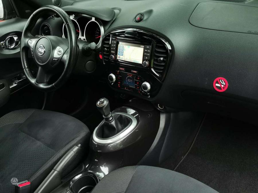 Red Nissan Juke 2014 in Siauliai, with an engine capacity of 1.50 L and mileage of 165 thousand km for 5499 €, photo 25 on AUTOMOTO.COM.LV