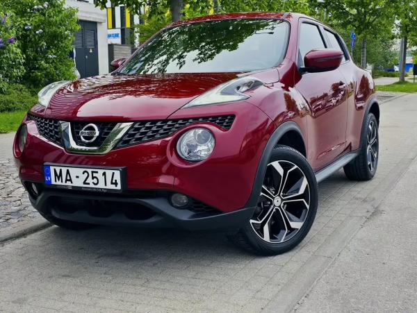 Red Nissan Juke 2019 in Riga, with an engine capacity of 1.60 L and mileage of 76 thousand km for 9990 €, photo 1 on AUTOMOTO.COM.LV