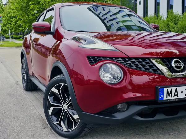 Red Nissan Juke 2019 in Riga, with an engine capacity of 1.60 L and mileage of 76 thousand km for 9990 €, photo 5 on AUTOMOTO.COM.LV