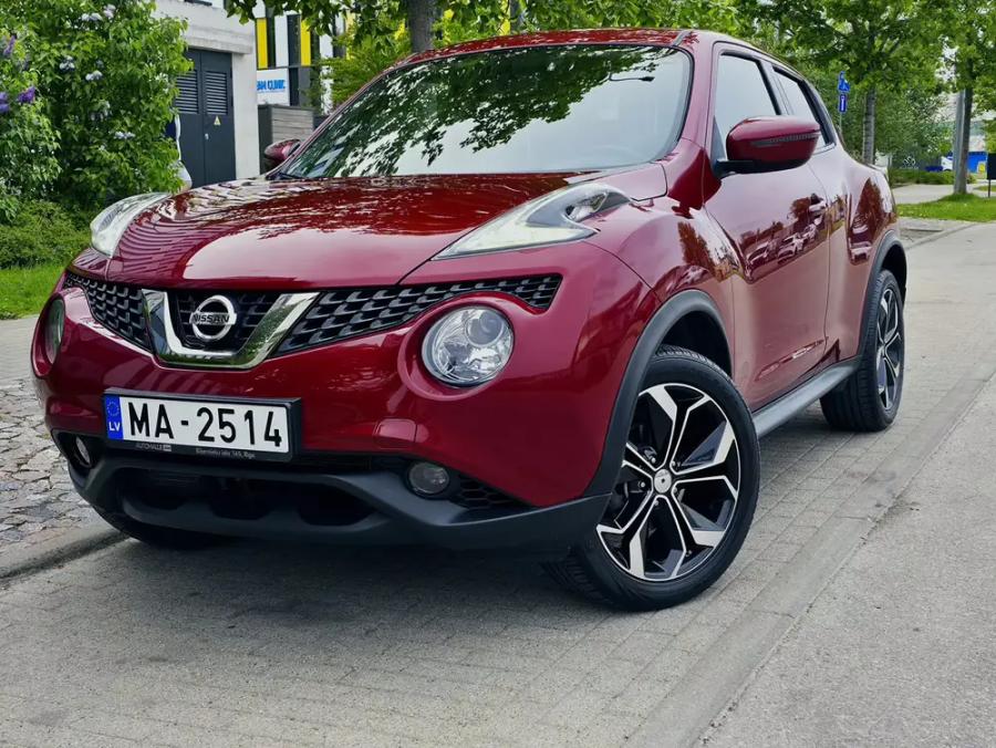 Red Nissan Juke 2019 in Riga, with an engine capacity of 1.60 L and mileage of 76 thousand km for 9990 €, photo 1 on AUTOMOTO.COM.LV
