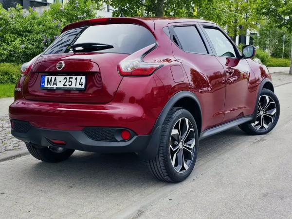 Red Nissan Juke 2019 in Riga, with an engine capacity of 1.60 L and mileage of 76 thousand km for 9990 €, photo 6 on AUTOMOTO.COM.LV