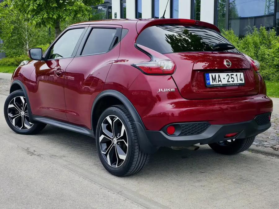 Red Nissan Juke 2019 in Riga, with an engine capacity of 1.60 L and mileage of 76 thousand km for 9990 €, photo 9 on AUTOMOTO.COM.LV