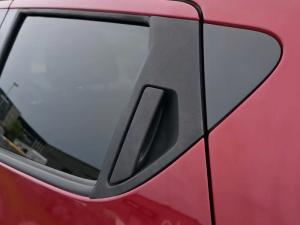 Red Nissan Juke 2019 in Riga, with an engine capacity of 1.60 L and mileage of 76 thousand km for 9990 €, photo 41 on AUTOMOTO.COM.LV