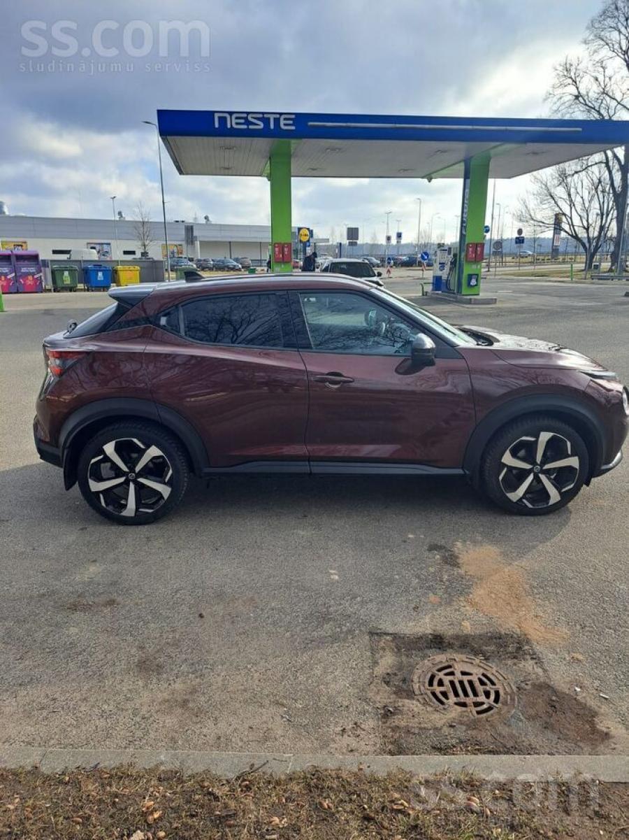 Red Nissan Juke 2022 in Riga, with an engine capacity of 1.00 L and mileage of 36 thousand km for 17750 €, photo 7 on AUTOMOTO.COM.LV