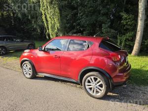 Sarkans Nissan Juke 2012 Rīga, ar dzinēja tilpumu 1.60 L un nobraukumu 233 tūkst. km par 4500 €, foto  vietnē AUTOMOTO.COM.LV